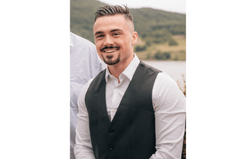 Devola GROUP - Current Openings